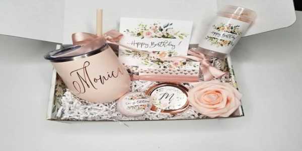 electheadline.com - 10 Best Online Stores For Finding Custom Gift Options